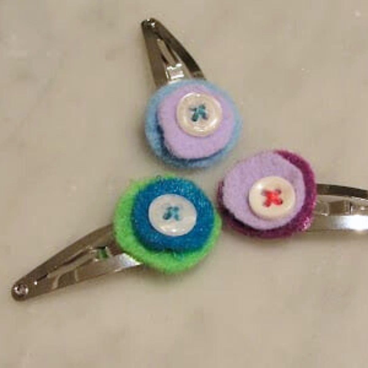 DIY Hair Clip with Felt and Button