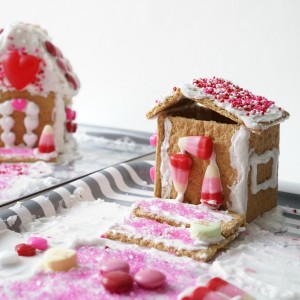 Build a Graham Cracker Love Shack