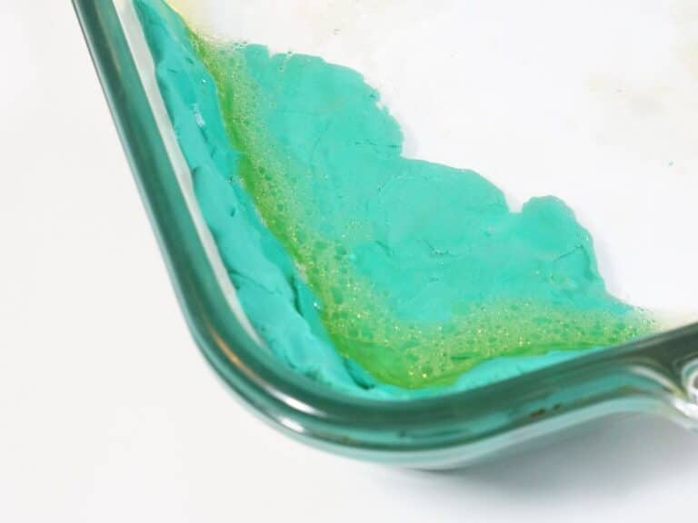 Ocean Oil Spill Clean Up Science Experiment for Kids