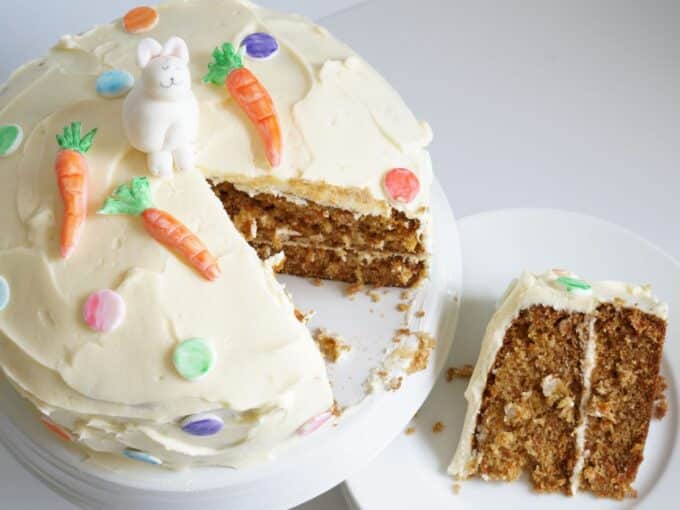 Cute Carrot Cake with Cream Cheese Frosting