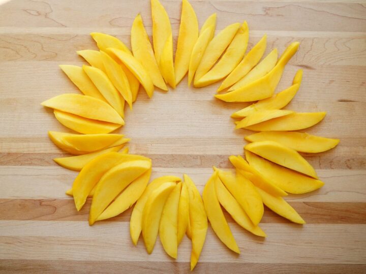 How to Make a Sunflower Fruit Tray