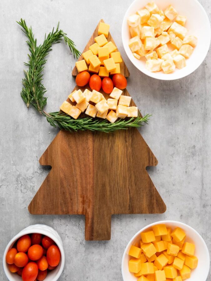 Easy Christmas Tree Cheese Platter