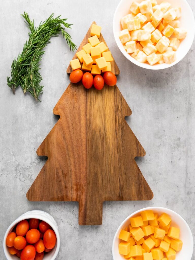 Easy Christmas Tree Cheese Platter